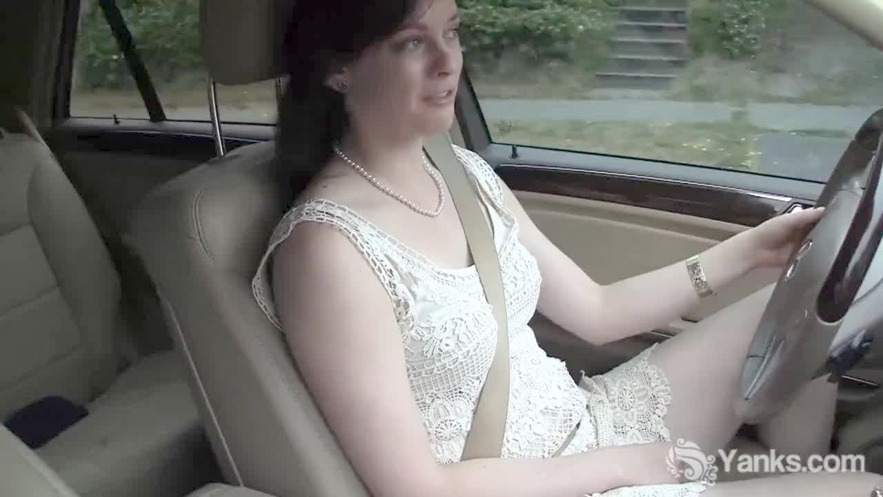 Yanks Cutie Savannah Sly Jerks In The Car Hd Pornography 66