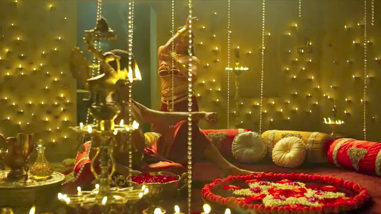 Indian Actress Isha Chabbra Hot Have Sex In Kamasutra Way