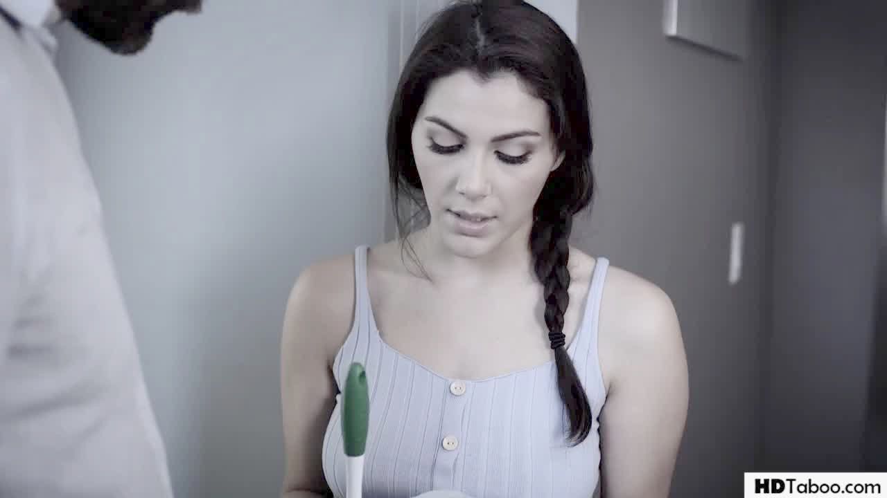 Italian Maid Gets Banged By A Conceited Client Hd Pornography 1e