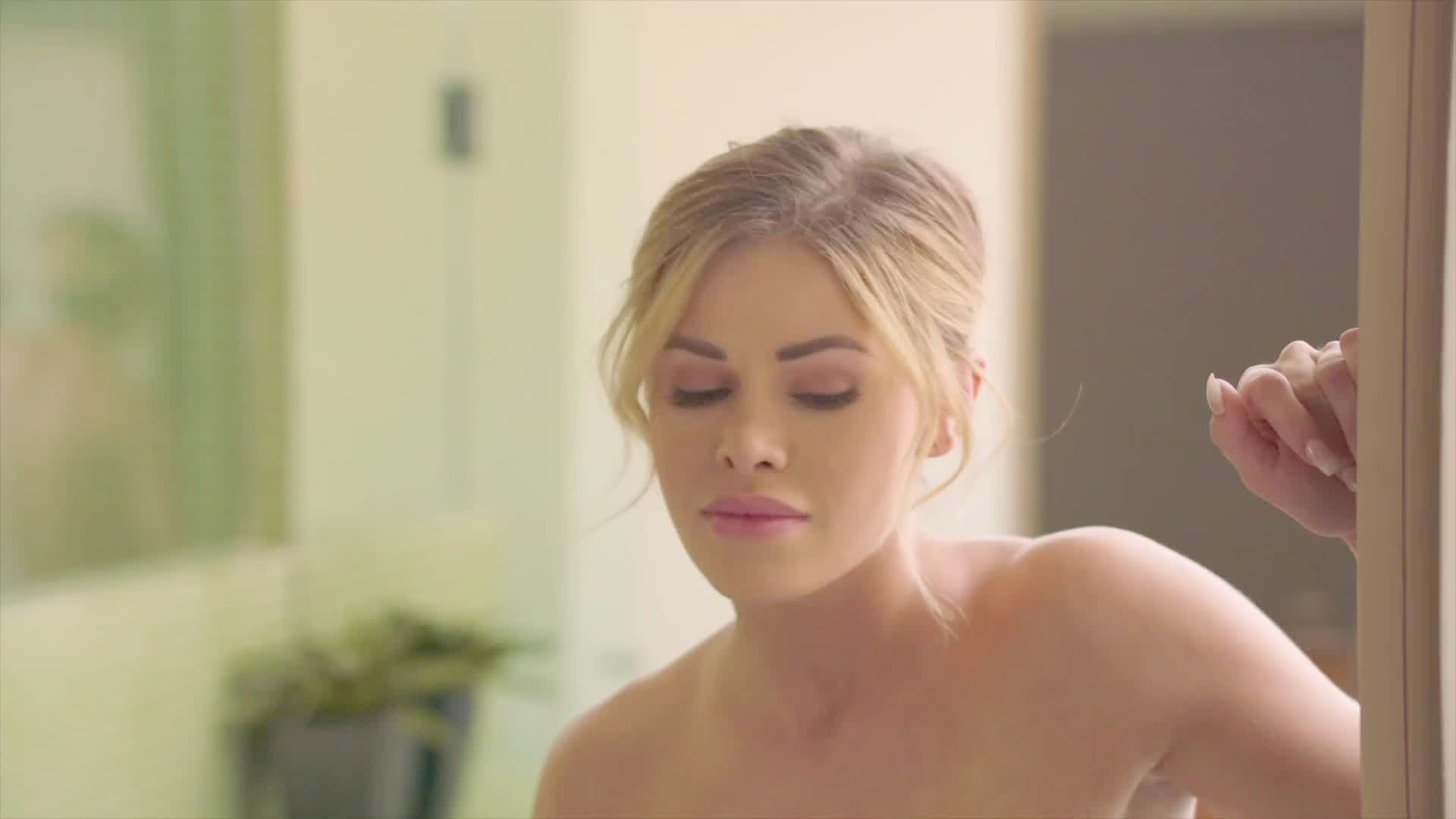 Vixen Jessa Rhodes Fucks Famous Actor