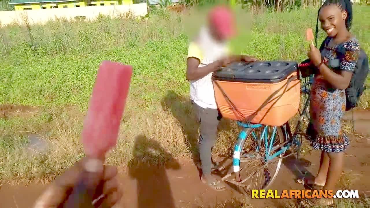 black first-timer very first ice cream then i groan for more phallus - hotntubes.com