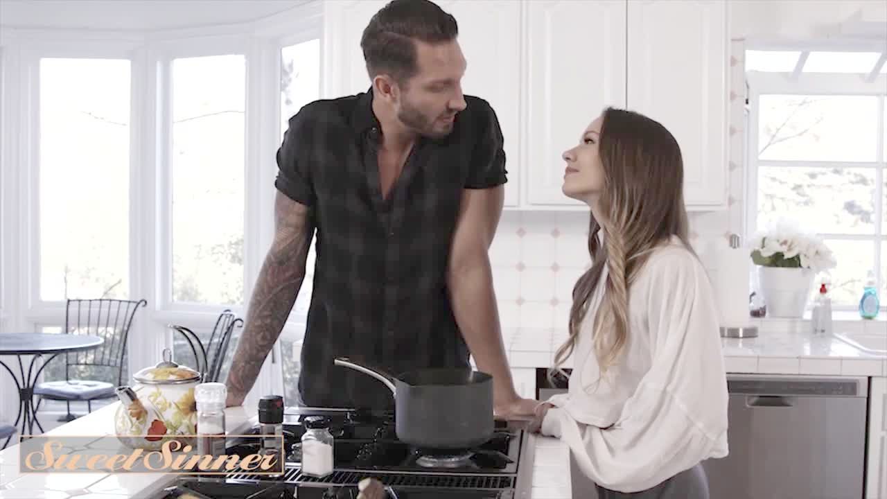 Small Boned Naomi Swan Cheats With Immense Shaft Tatted Man