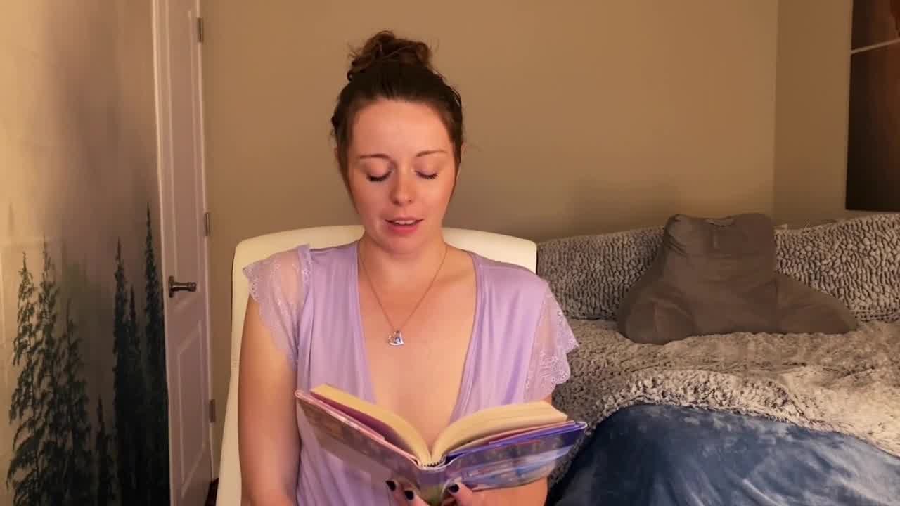 Hysterically Reading Harry Potter And The Chamber Of Secrets While