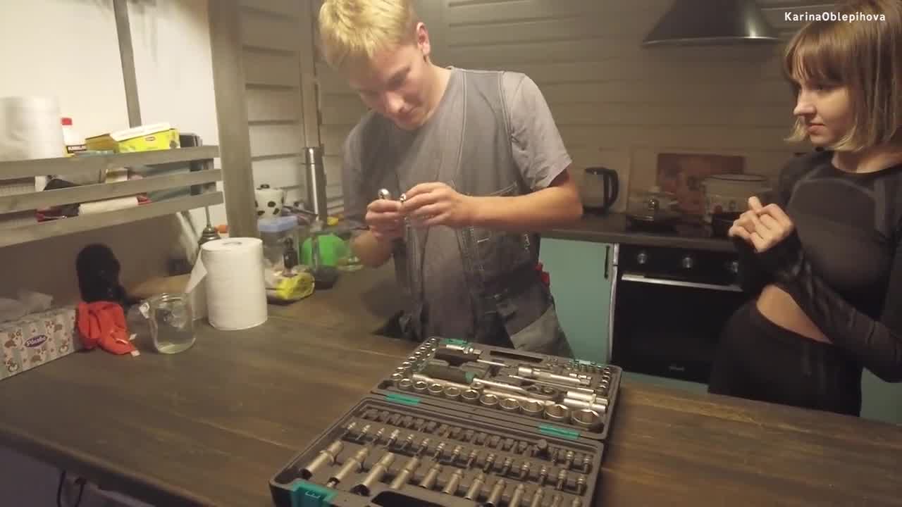 A Plumber Has Come To You Your Beaver Is In Danger Porno Fuckfest Porno