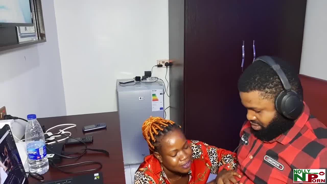 Omg What A Gigantic Man Meat Ladygold Africa Have Sex Krissyjohs Thick Schlong While Editing