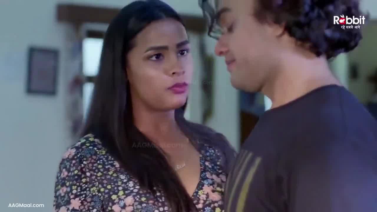 Indian Female Smooching And Bum Touching Free Porno Ec