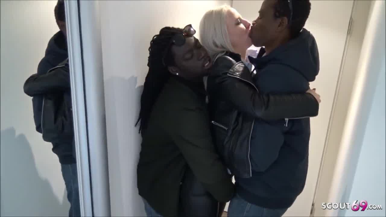 Black Monster Pipe Trio Orgy For German Teenage