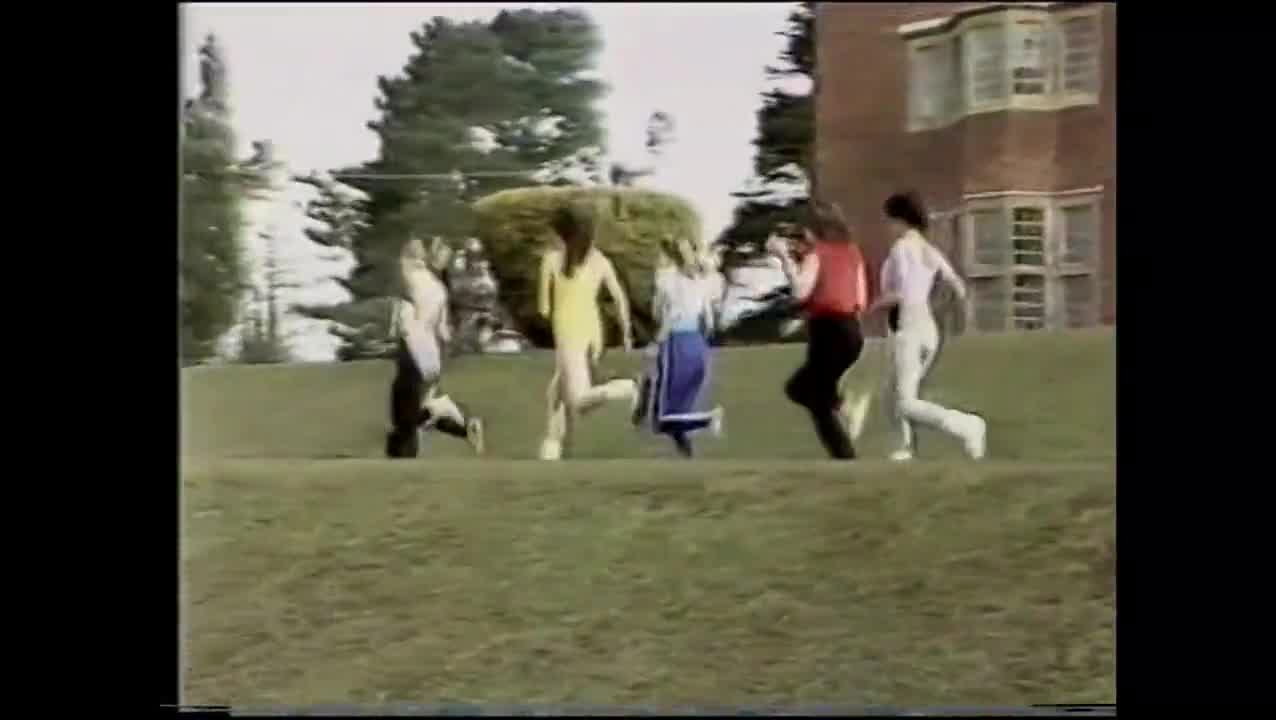 الأسرار المثيرة من Kissogram Girls UK 1985 الجزء 1 - Xalabahia.com