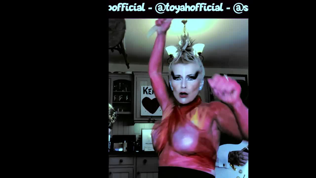 Toyah Willcox Basically Sans Bra Free Hd Porno 92