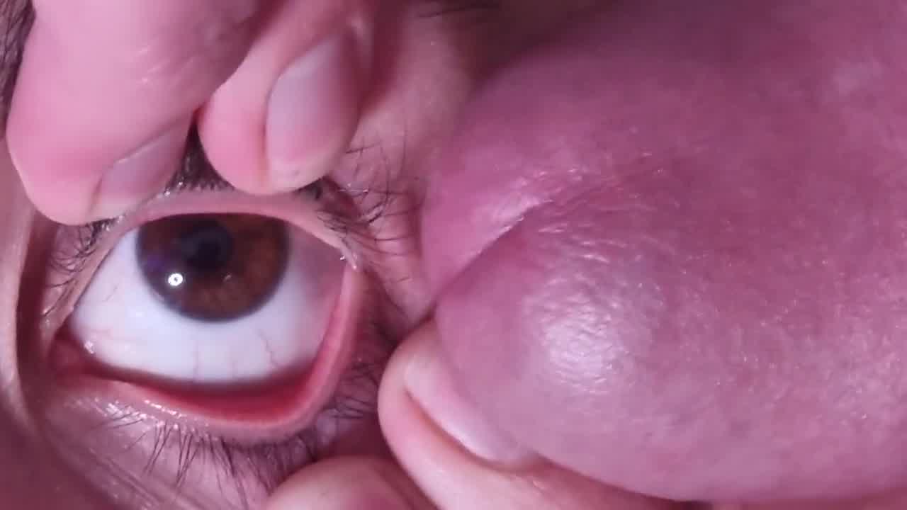 jizm into open eye extraordinary close up jizm desperation - hotntubes.com