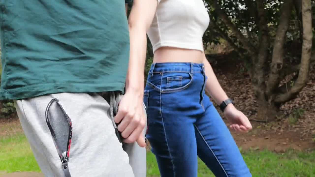 I Walk In The Park While She Gives Me A Public Wank