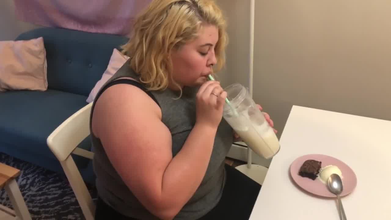 Lush Bbw Teenager Drinks Down Entire Weight Gain Shake And Dessert