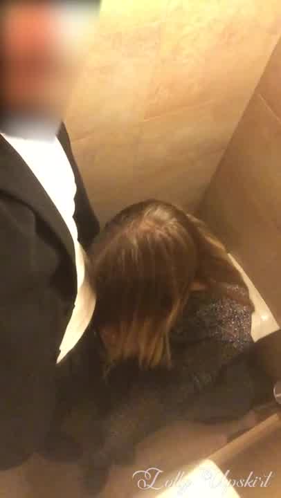 Risky Public Sex In The Toilet Of The Bolshoi Theater