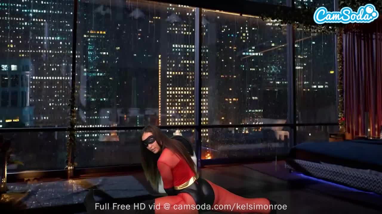 Big Donk Kelsi Monroe Cosplay As Elastigirl During Onanism Session On Sybian