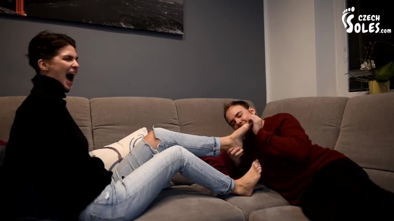 Nikolas First Ever Sole Worship In Her Life Foot Addiction Stellar Soles Naked Soles