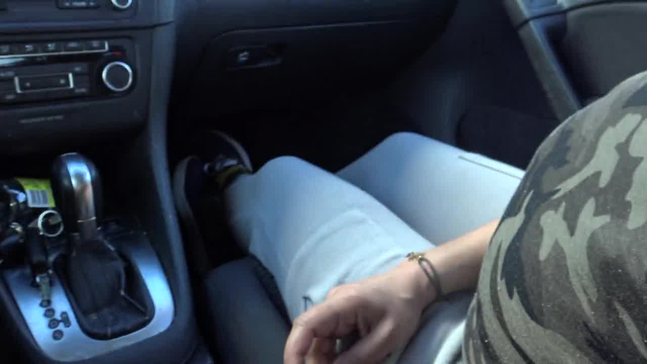 Betraying Wifey Has Car Fucky Fucky With Stranger In Front Of Husbands