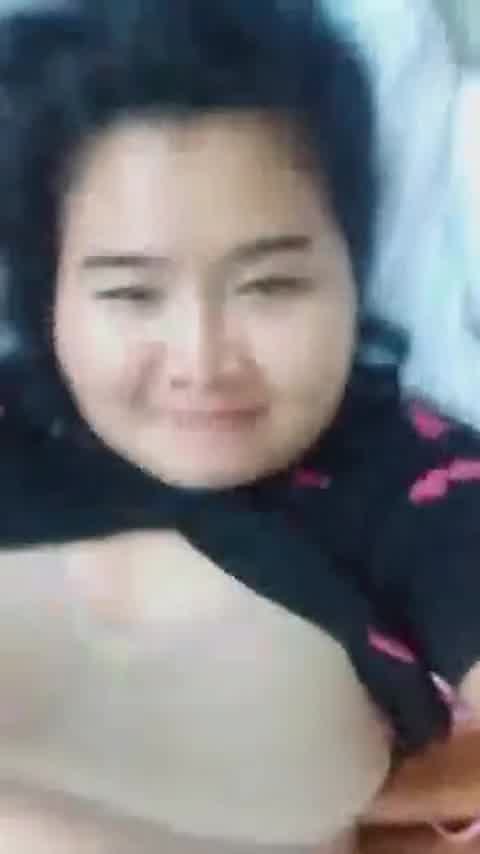 obese thai wanking on cam - hotntubes.com