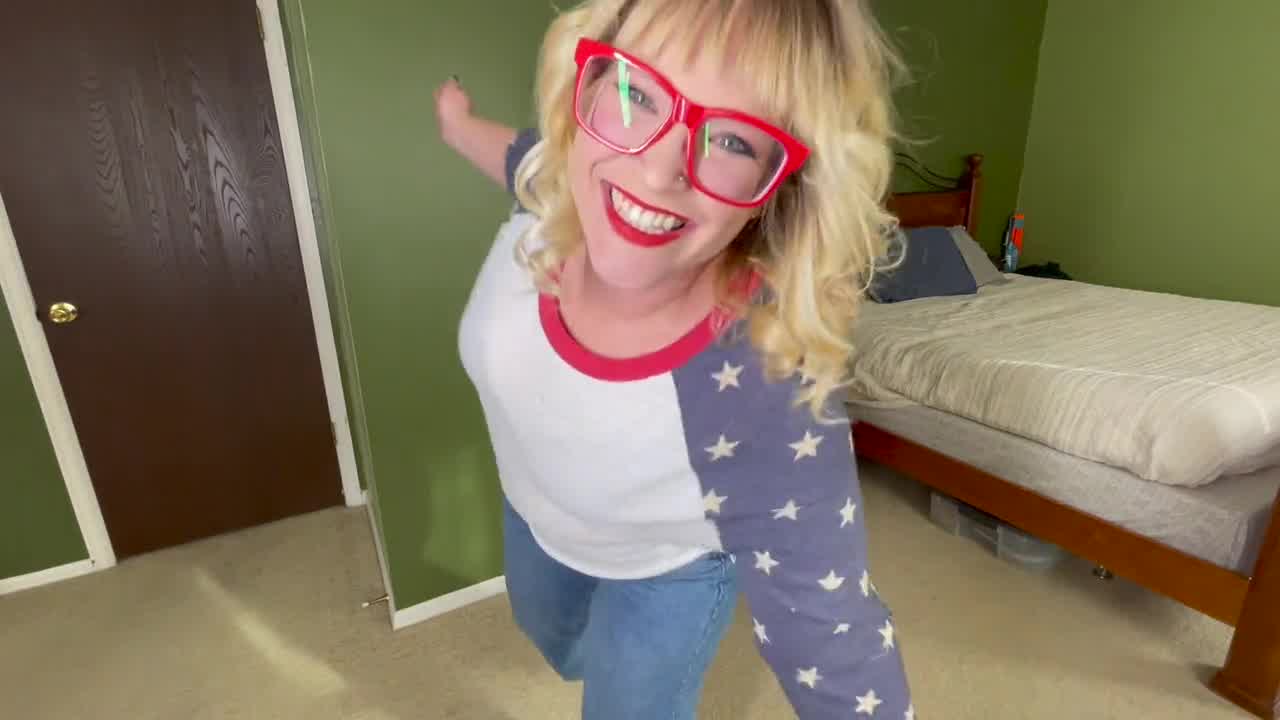 Plus Sized Woman Dances Naked To Stayin Alive Strip Lose A Bet And