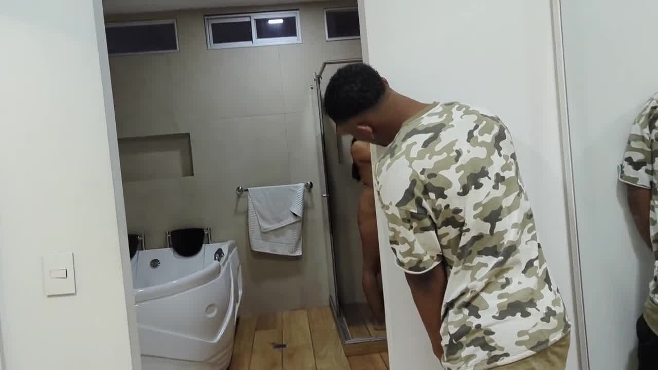 natacha takes advantage of her ample wc to sexual intercourse herself with a ample dark trouser ...