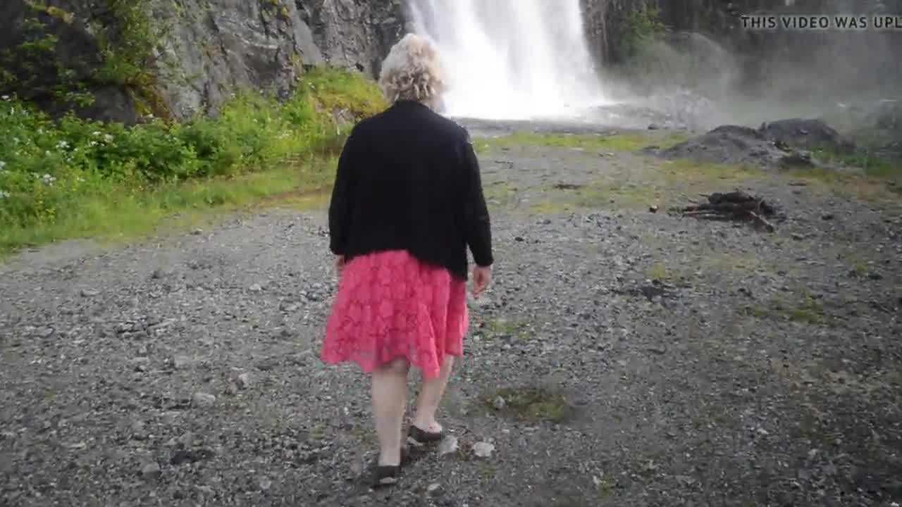 goldenpussy 76 a fuzzy worn granny - hotntubes.com