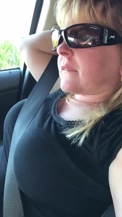 wet leggins and slapping honeypot - hotntubes.com