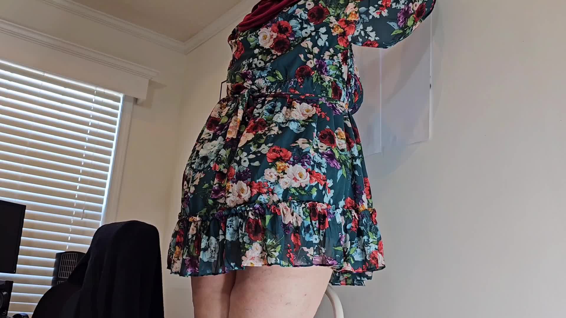 jamdown26 - bbw ssbbw - thick bootie phat booty white girl cougar showing off huge bootie and ...