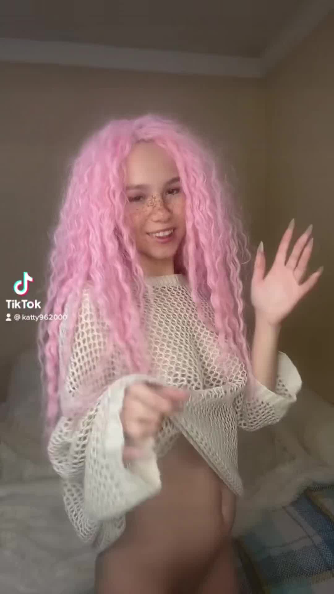 Tik Tok 18 Youthful Asian Doll To Attract Daddies