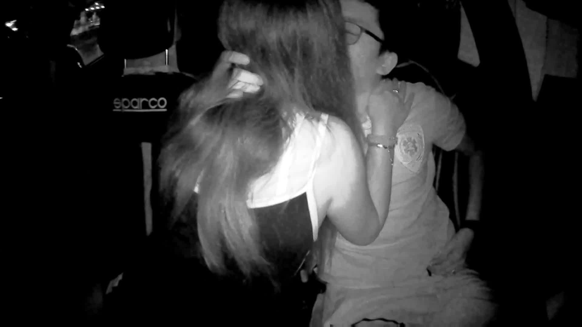 quickie in parking - hotntubes.com