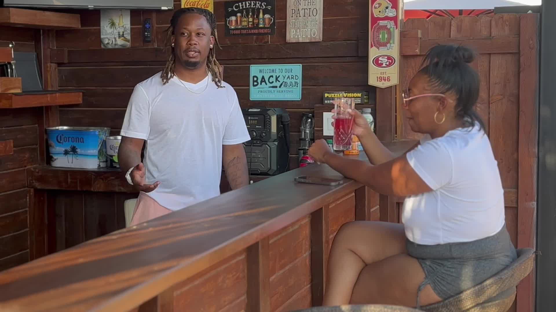 Friendly Conversation Turn Into A Meet Up After Lonely Stranger Meets A Bar Soft Shes Into