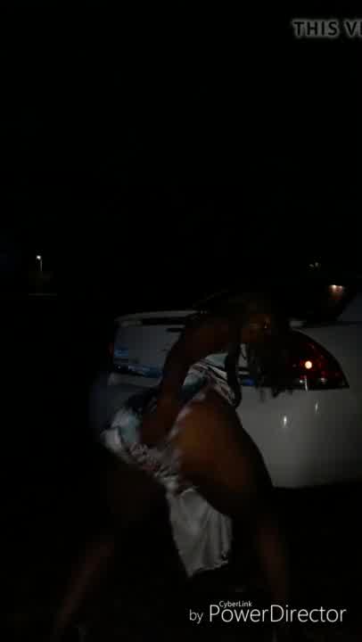 outside twerk - hotntubes.com