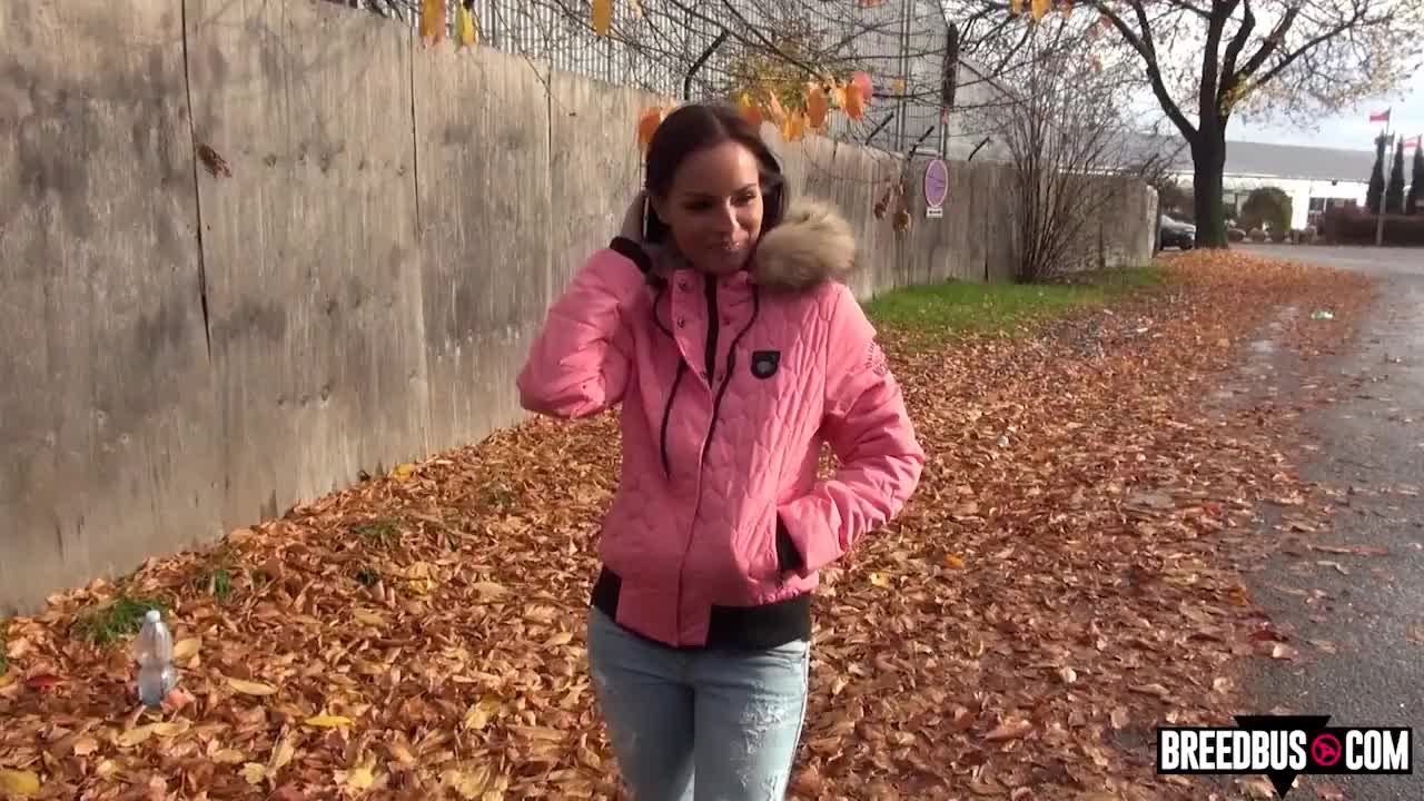 legs spread wide open - hotntubes.com