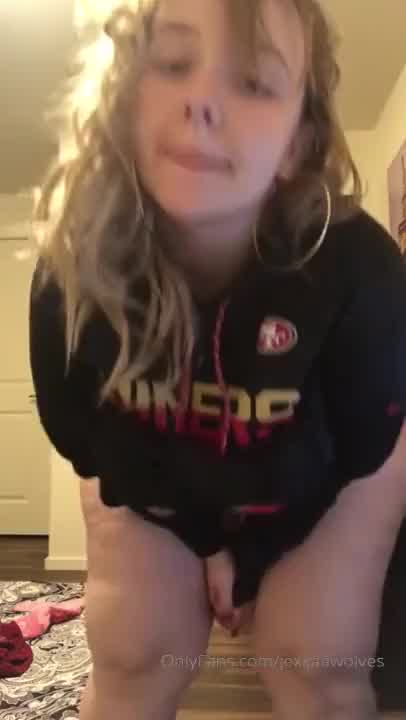 jessica stout round luxurious cellulite ass hips twerking 1 - hotntubes.com