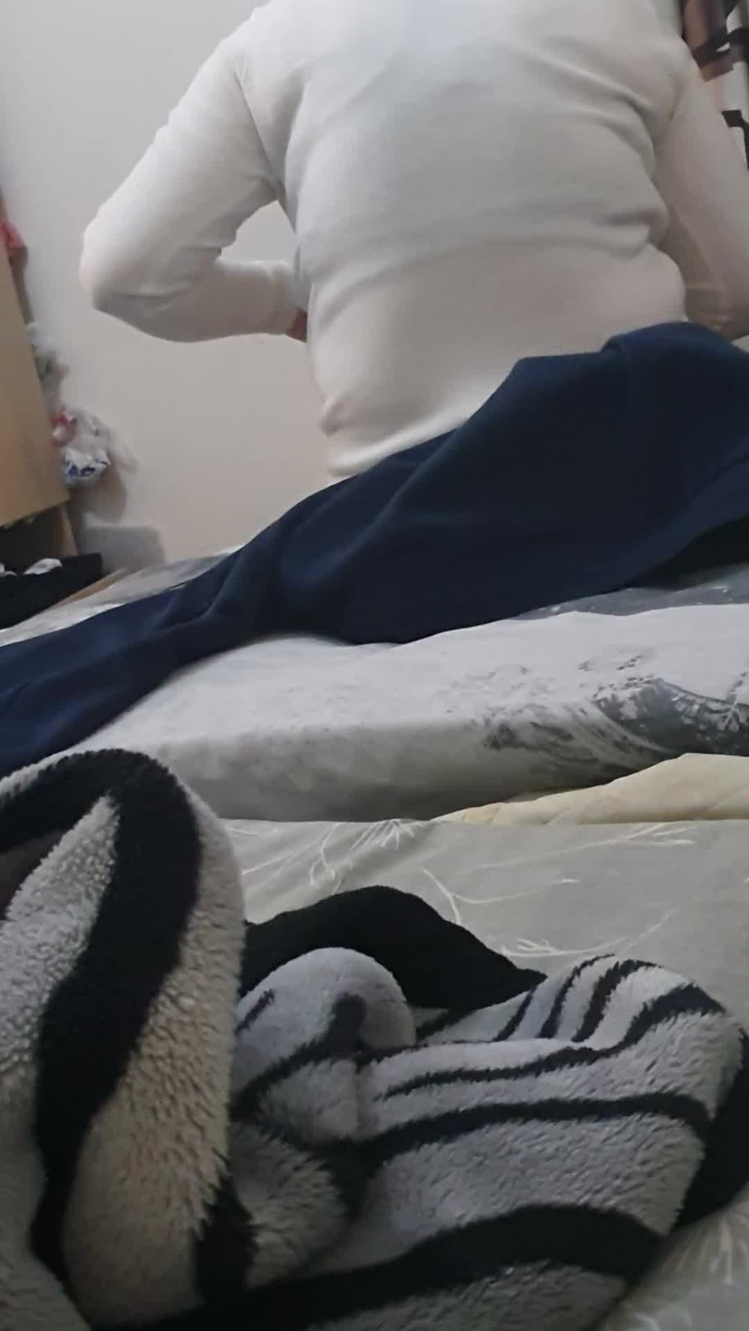 Ultra Kinky Muslim Lady Sneaking Into Step Dad Room For Hasty Bj