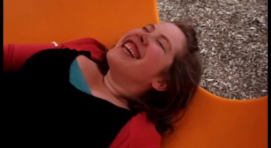 masturbating in a playground - hotntubes.com