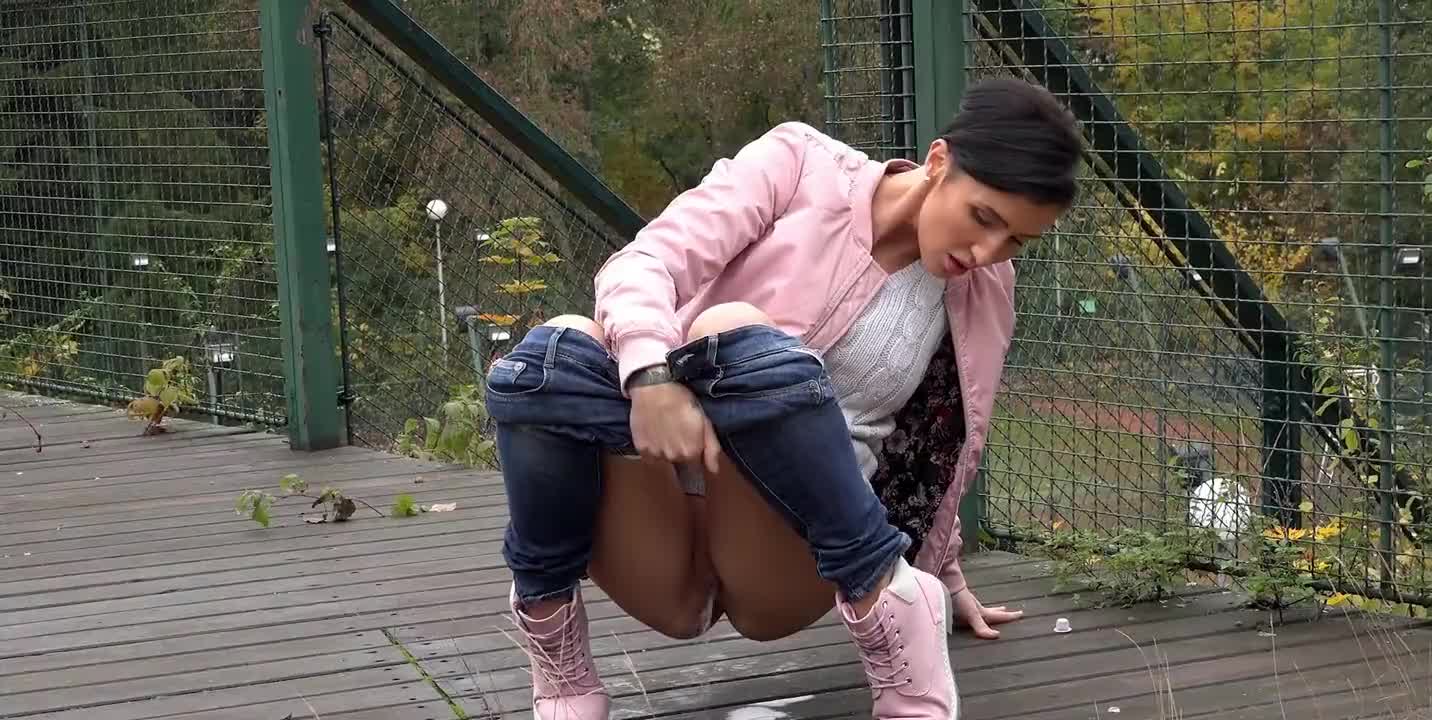 good pee 15 - hotntubes.com