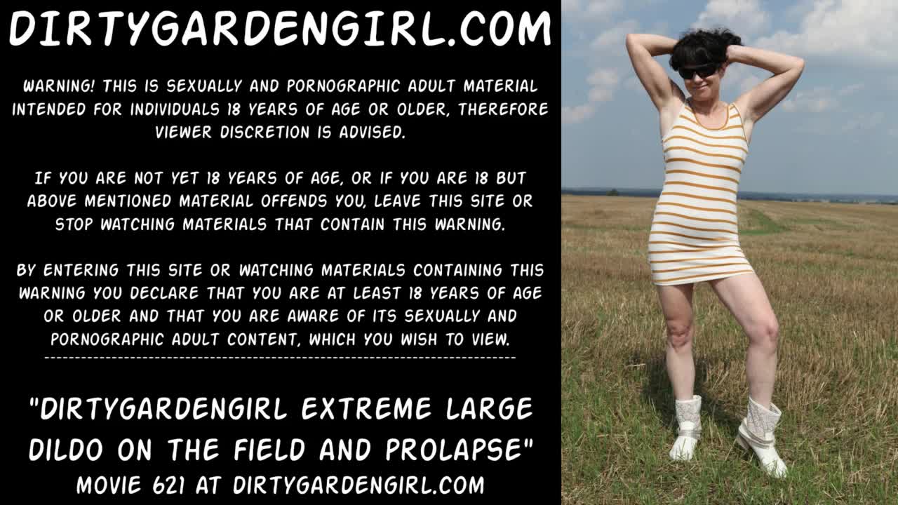 dirtygardengirl take in bootie extreme ginormous faux-cock & rosebutt - hotntubes.com