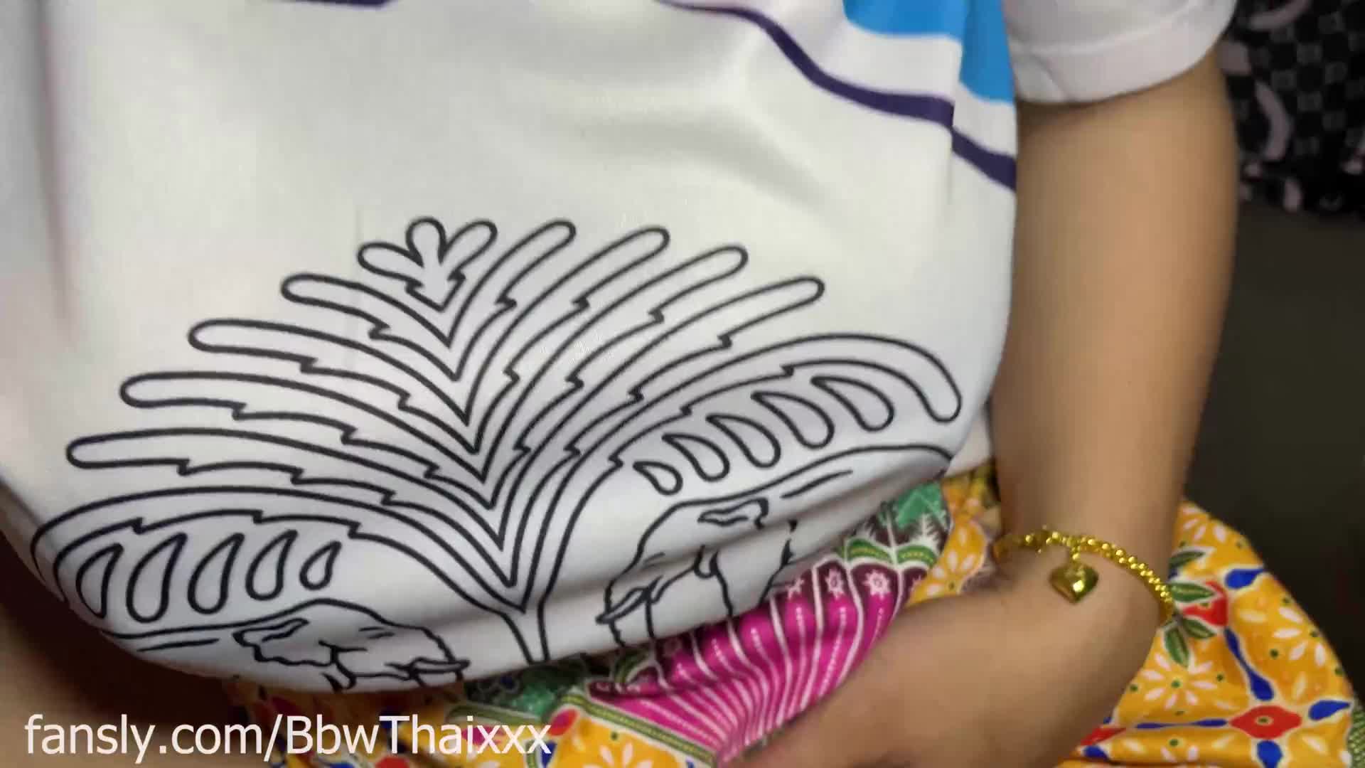 real cheating thai mature - screws her wearing a batik sarong ( total & uncen in bbwthaixxx ...