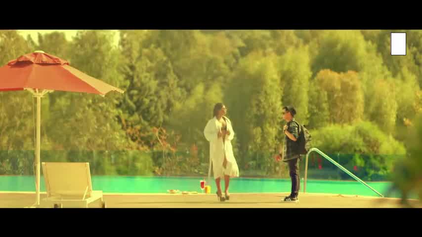 akansha puri bikini - hotntubes.com