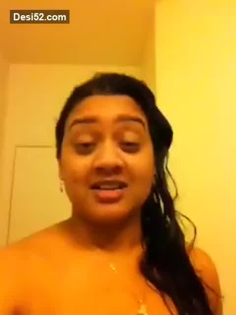 desi bhabhi exposing herself naked in bathroom - hotntubes.com