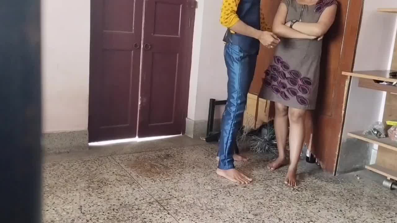 Office Staff Pulverizing With Her Elder At Store Room