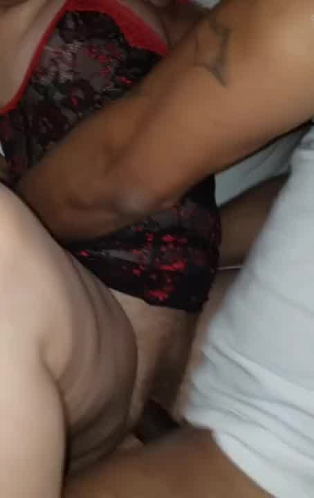 wife taking dark blast - hotntubes.com
