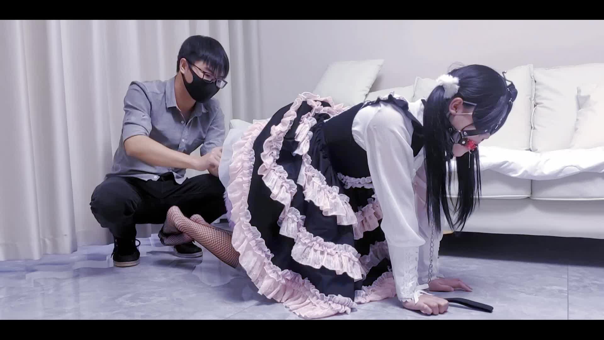 little slut - hotntubes.com