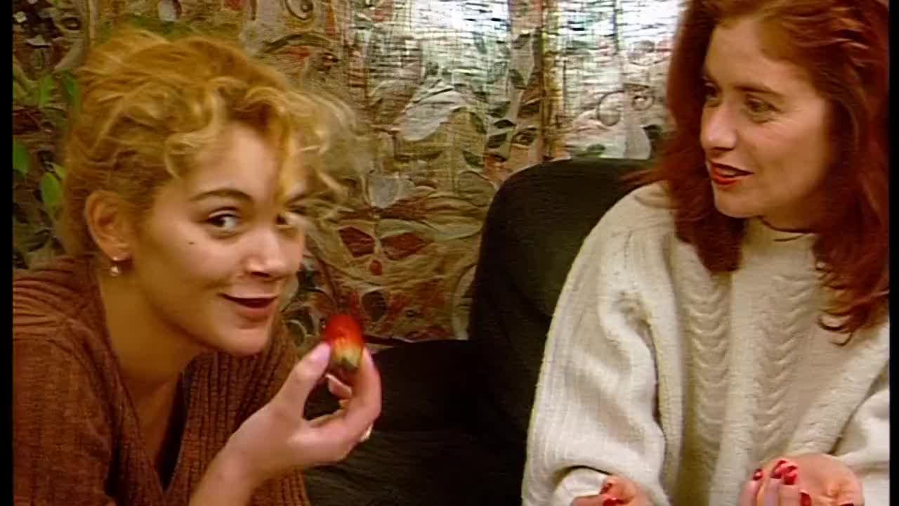 lesbenparty retro antique - hotntubes.com